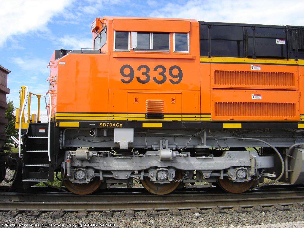 BNSF SD70Ace 9339